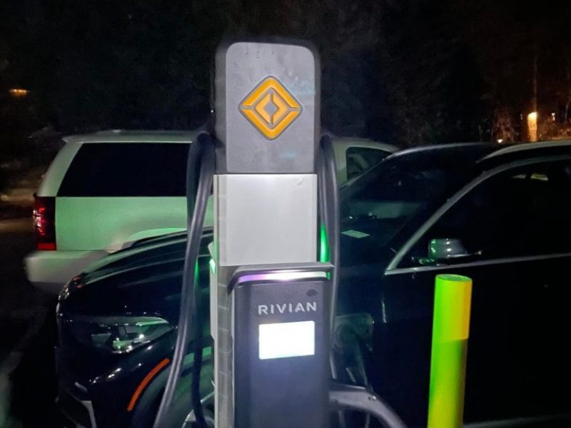 Rivian Unveils First Charging Outpost Near Yosemite — Arabian Post