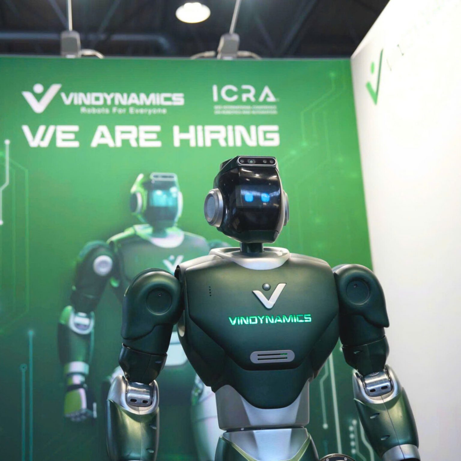 VinDynamics Debuts Its First Humanoid Robot At Two Of The World’s ...